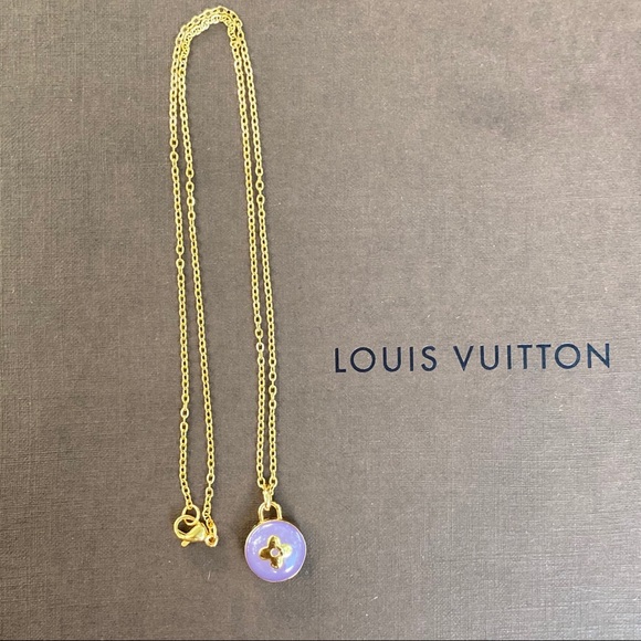 Louis Vuitton Clover Pendante | semashow.com